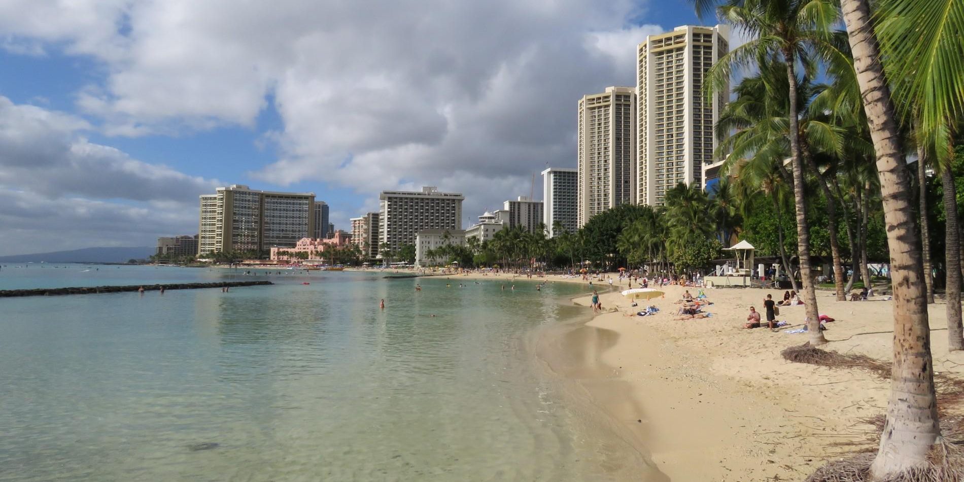 Diciembre de Aloha en HONOLULU • El Atlas de MB
