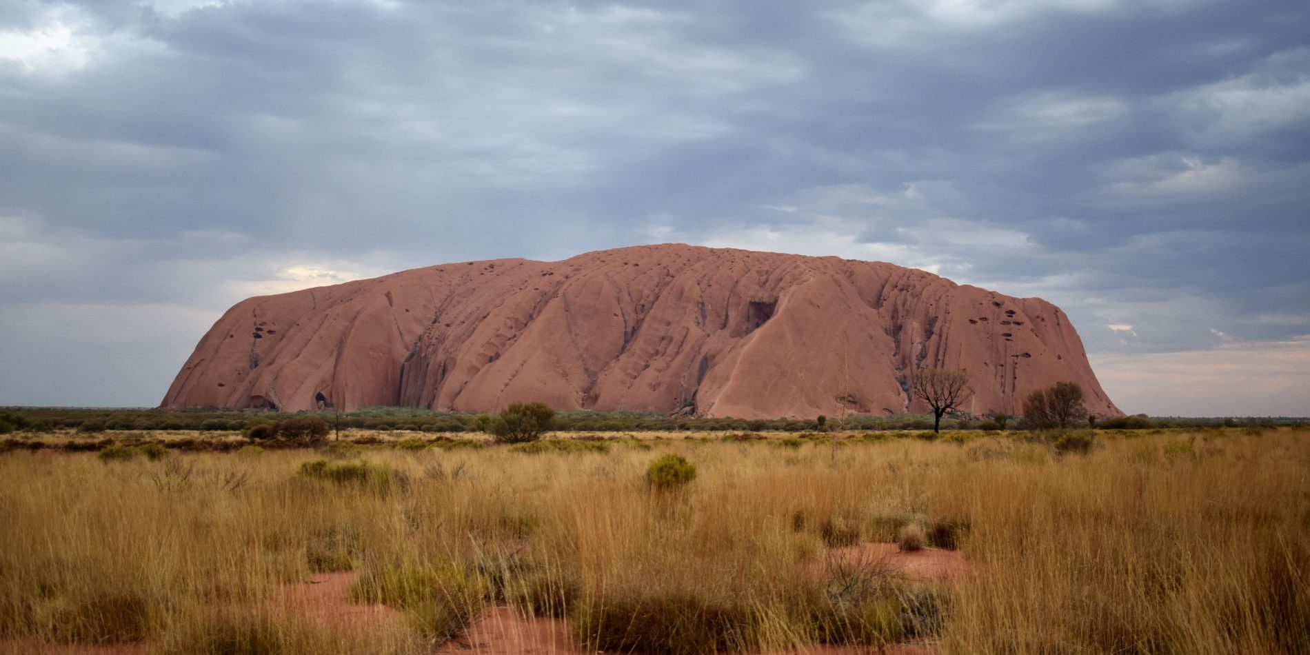 Qué visitar en ULURU, viaje a la tierra aborigen sagrada • El Atlas de MB